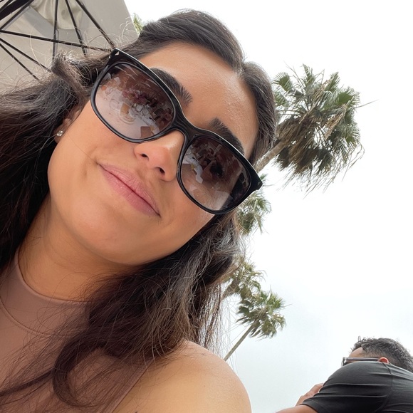 Teny's Closet (@cutet_2001) | Poshmark